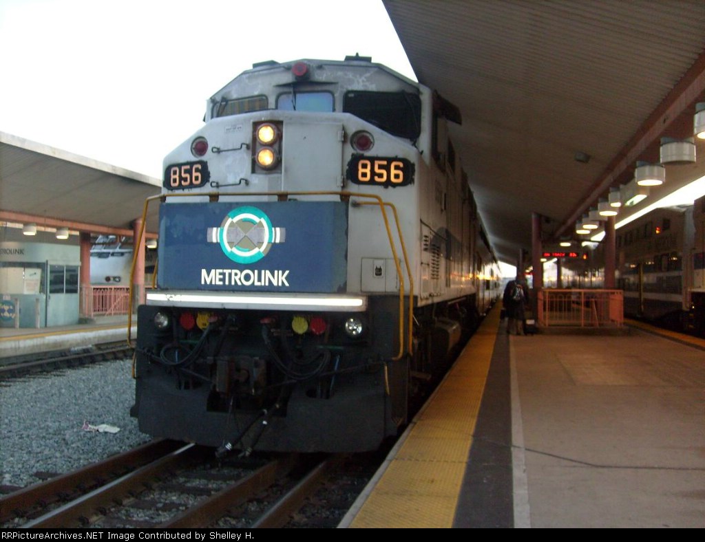 SCRX 856 awaiting departure